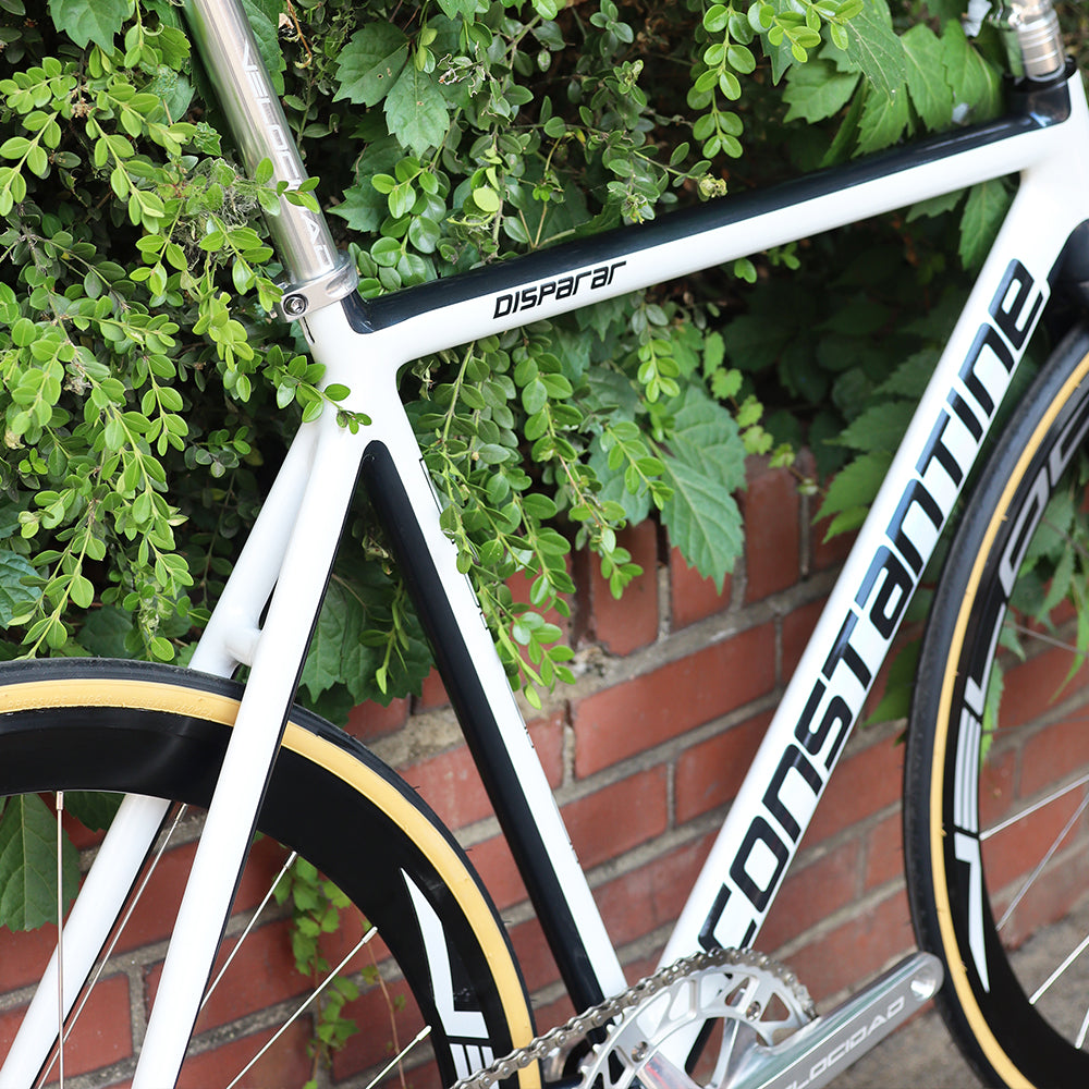Disparar Frame Set 2022 - White / Charcoal – CONSTANTINEBIKES